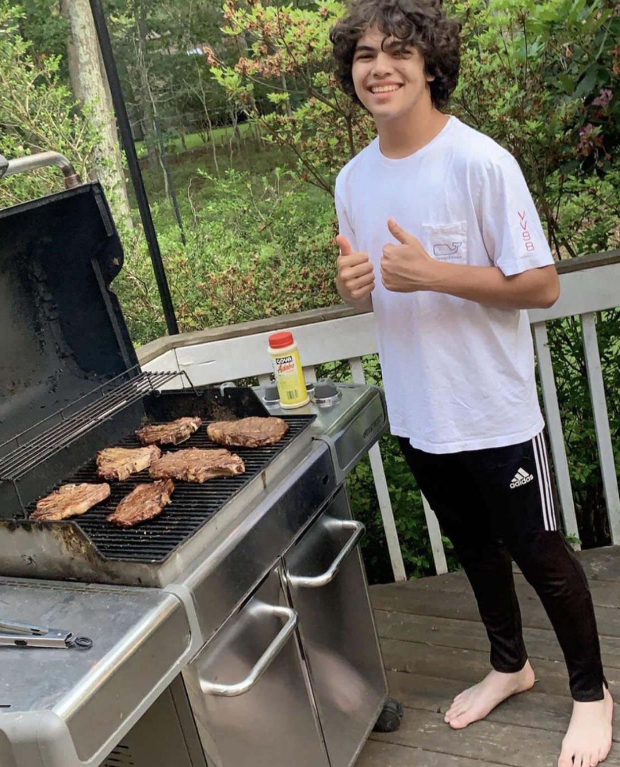 Cornell student shares cooking skills with students